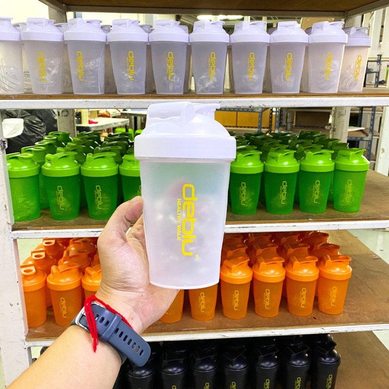 ผลงาน แก้วเชค สกรีนโลโก้ deblu | กระบอกน้ำ พรีเมี่ยม พร้อมบริการสกรีนโลโก้