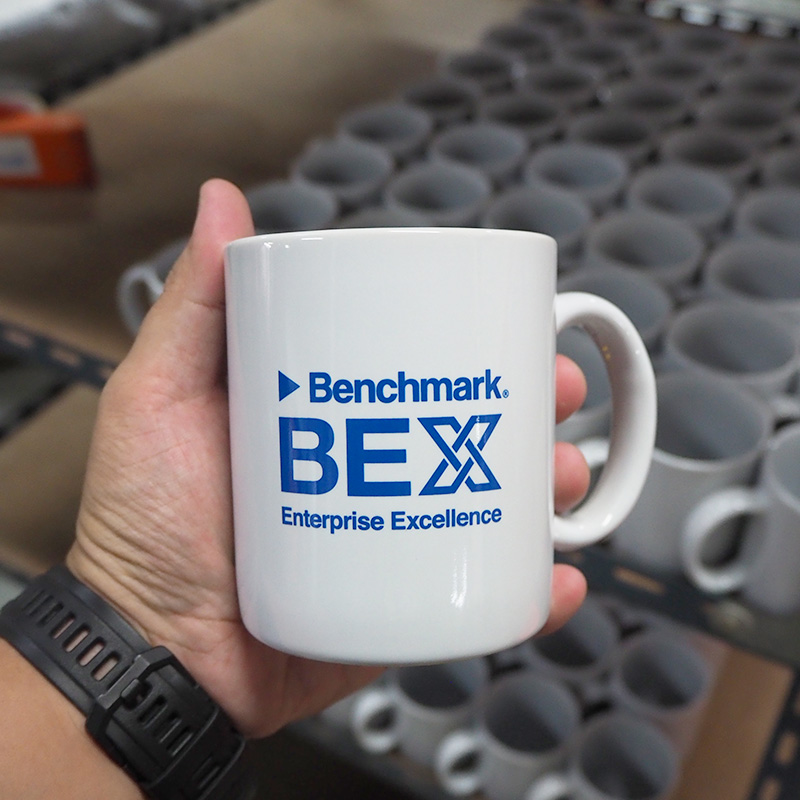 ผลงาน แก้วมัค สกรีนโลโก้ benchmark BEX | กระบอกน้ำ พรีเมี่ยม พร้อม ...